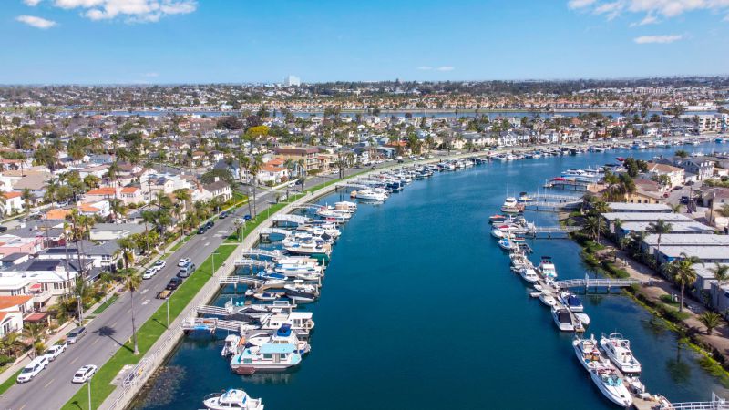 Long Beach California Scavenger Hunt: Long Beach Art & Architecture