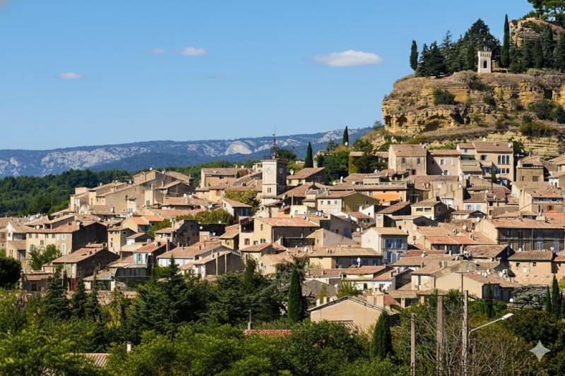Cadenet Scavenger Hunt: Cadence of Cadenet: A Provençal Pursuit