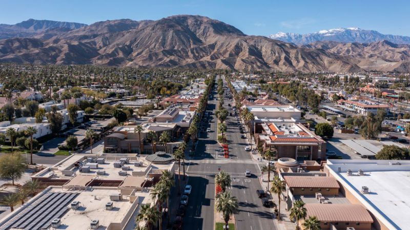 Palm Desert Scavenger Hunt: Desert Dares & Hidden Flares