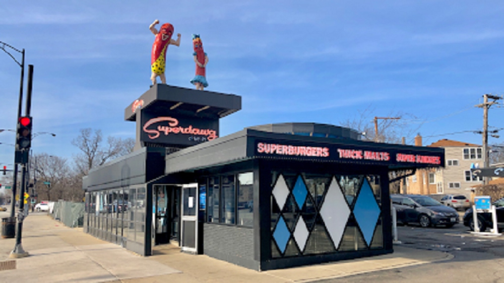 Superdawg Drive-In | Chicago | Let's Roam Local Guide